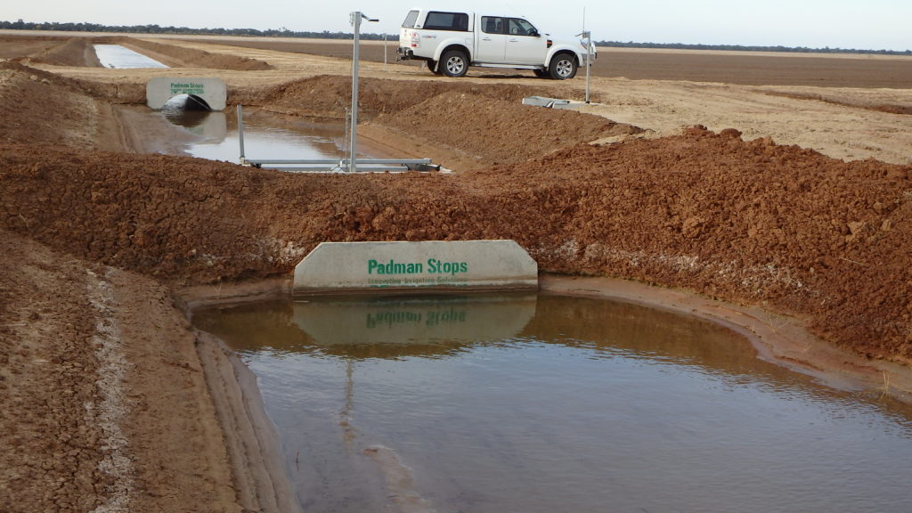 PE 900 with MaxiFlow 1200 plus Headwall - Padman Water Solutions